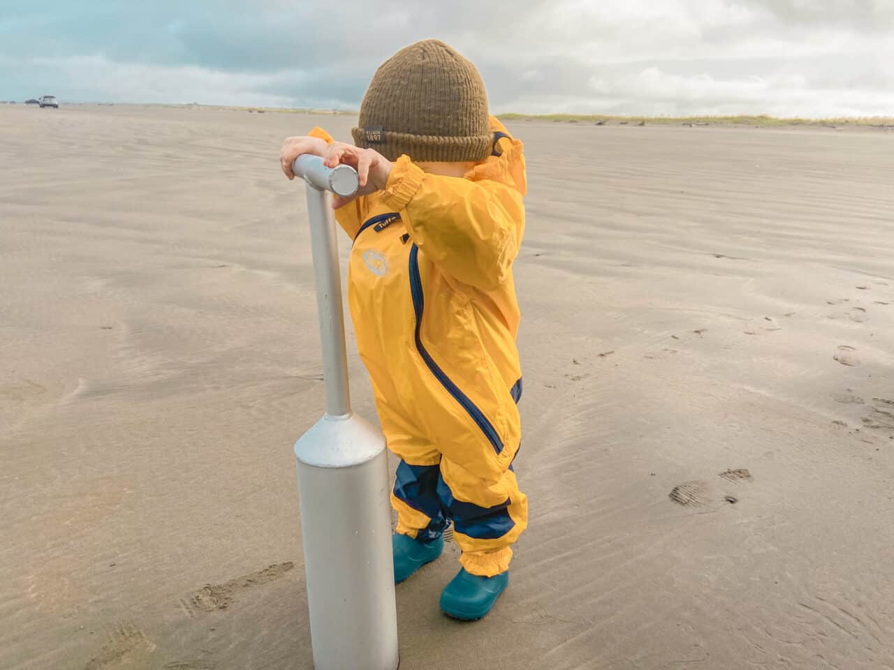 How to Dig Clams - Ultimate Beginner's Guide - The Perfect Tide