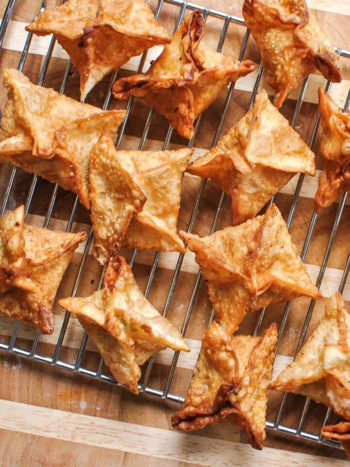 How To Clean, Open and Crack Cooked Crab (& video)